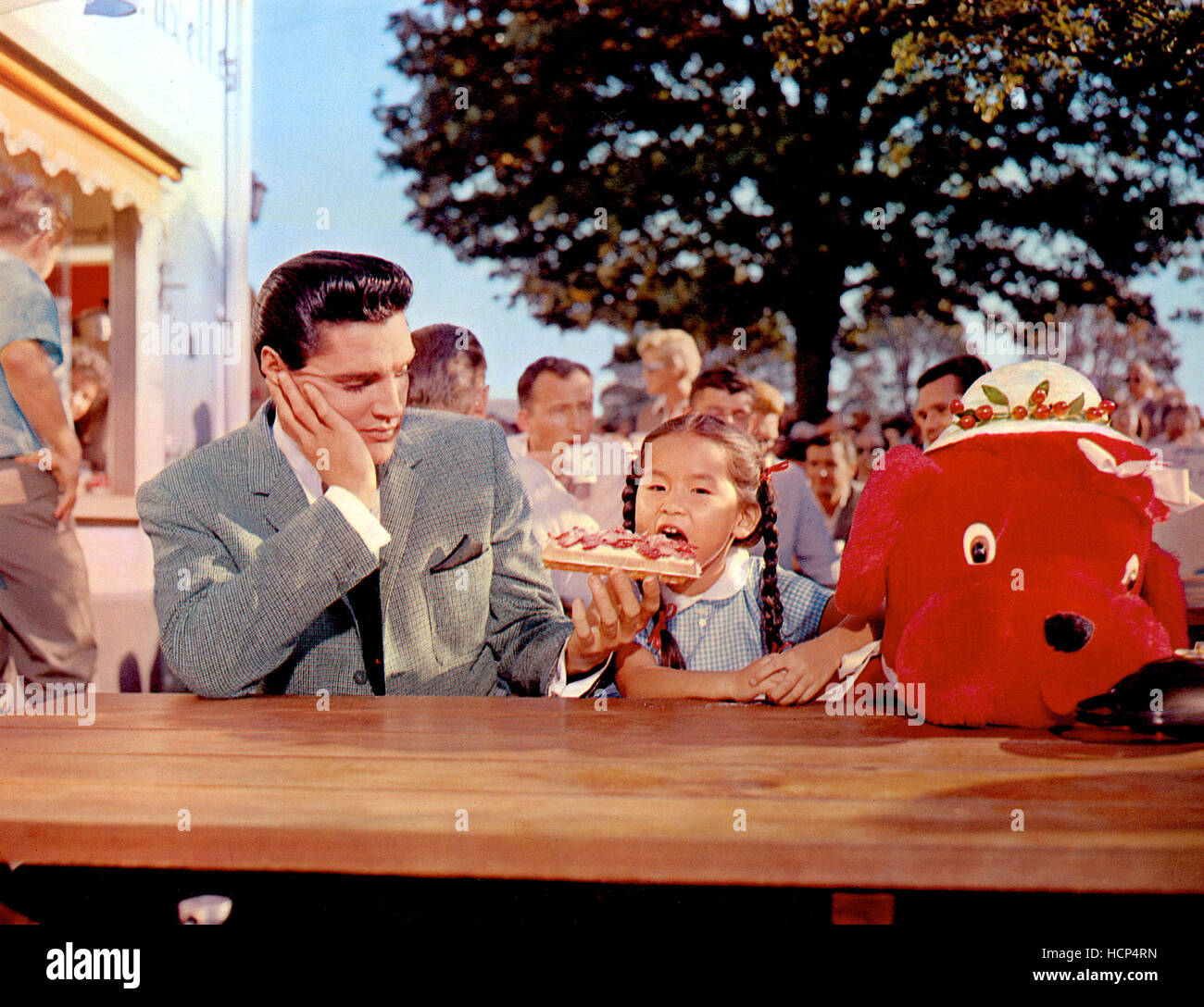 IT HAPPENED AT THE WORLD'S FAIR, Elvis Presley, Vicky Tiu, 1963 Stock ...