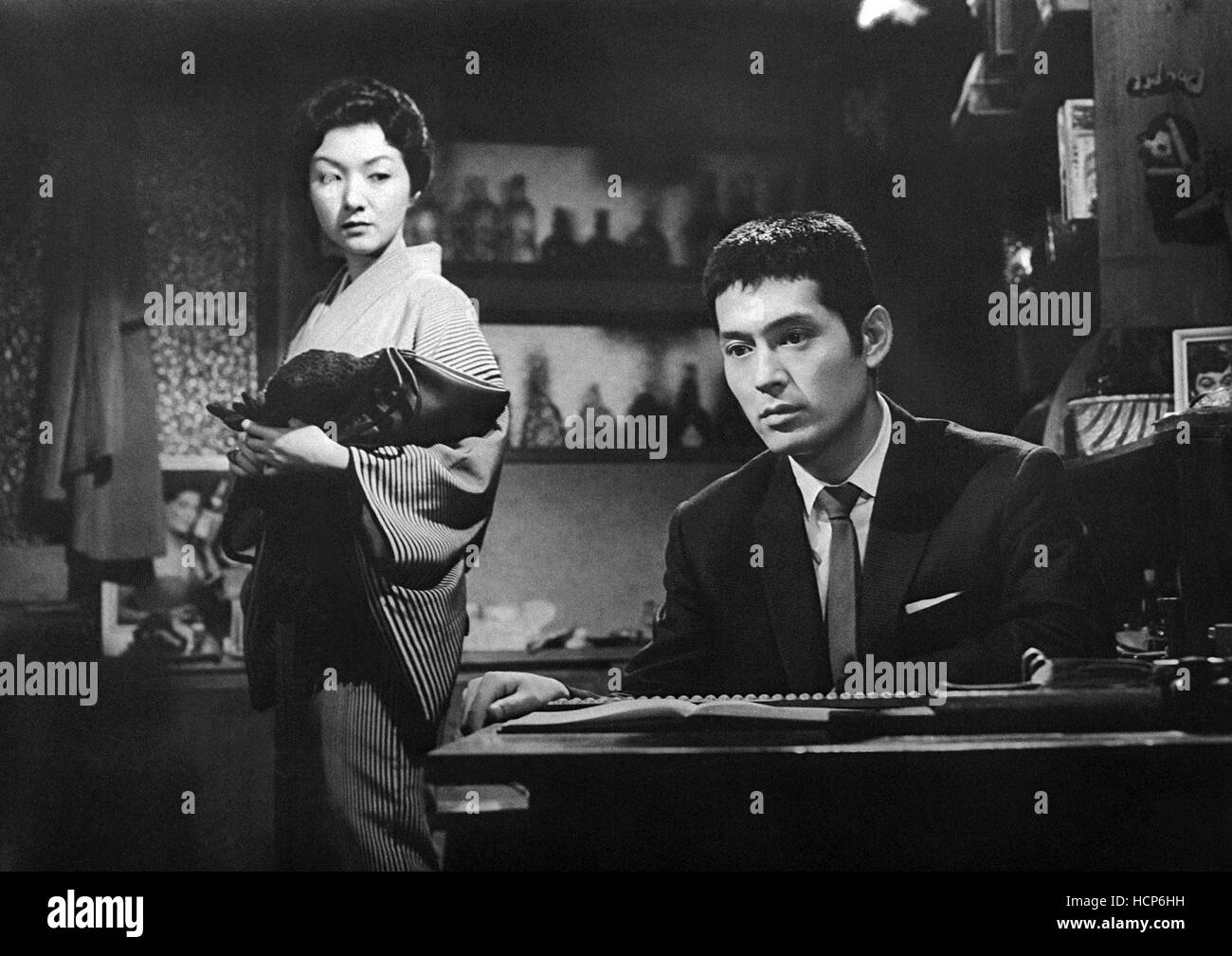 WHEN A WOMAN ASCENDS THE STAIRS, (aka ONNA GA KAIDAN WO AGARU TOKI ...