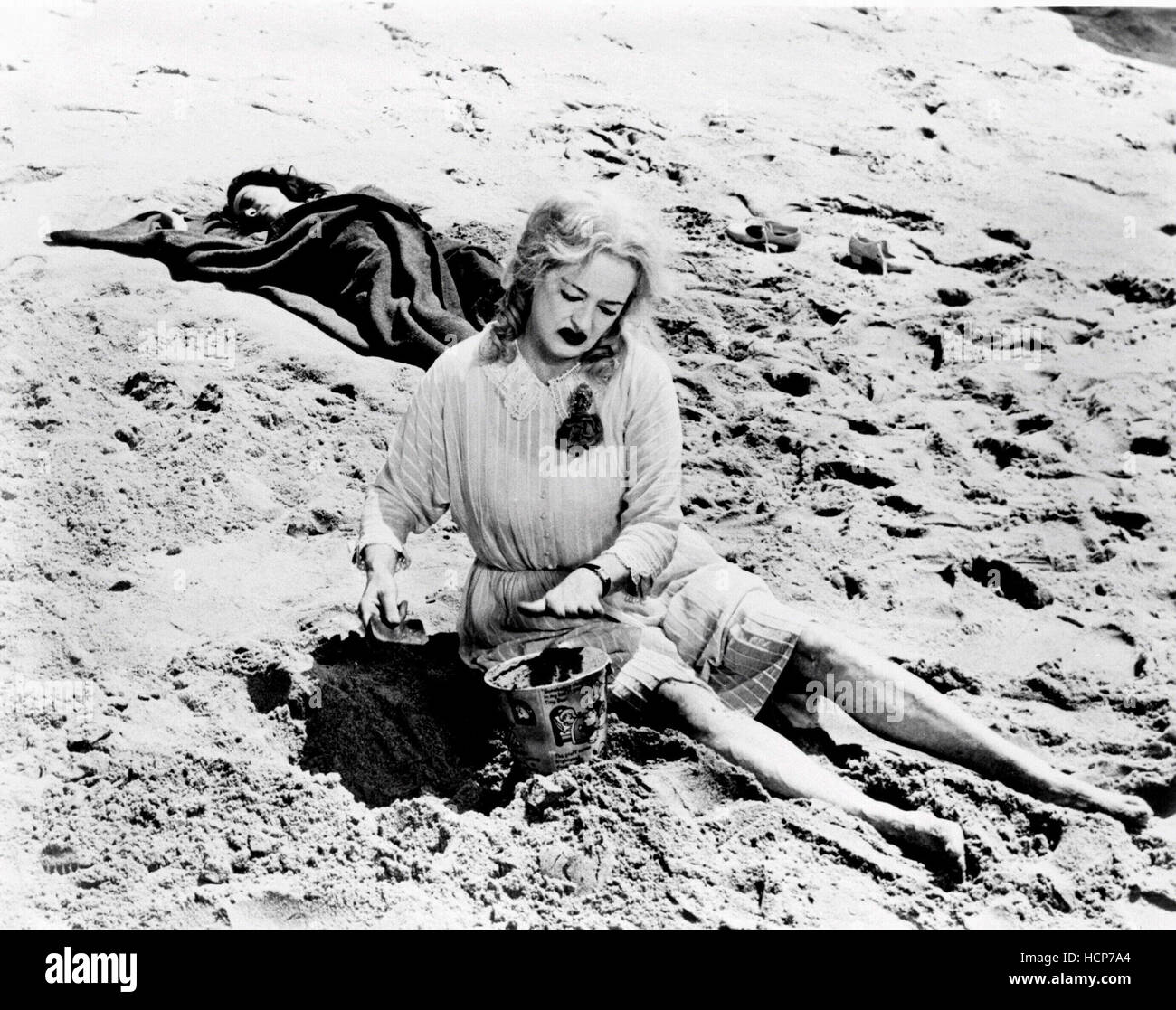 WHAT EVER HAPPENED TO BABY JANE?, Joan Crawford, Bette Davis, 1962 Stock Photo - Alamy