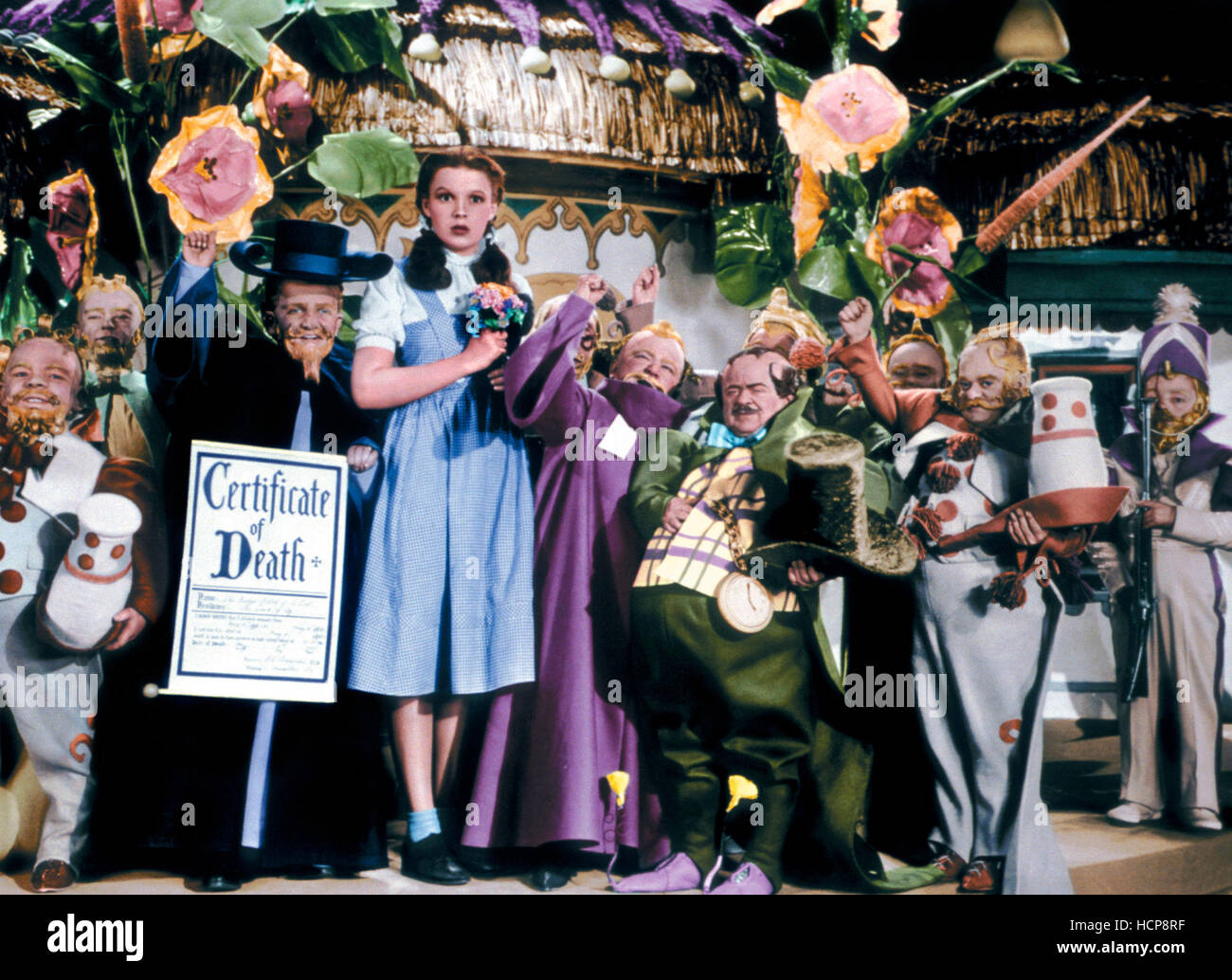 Munchkins wizard oz 1939 hi-res stock photography and images - Alamy