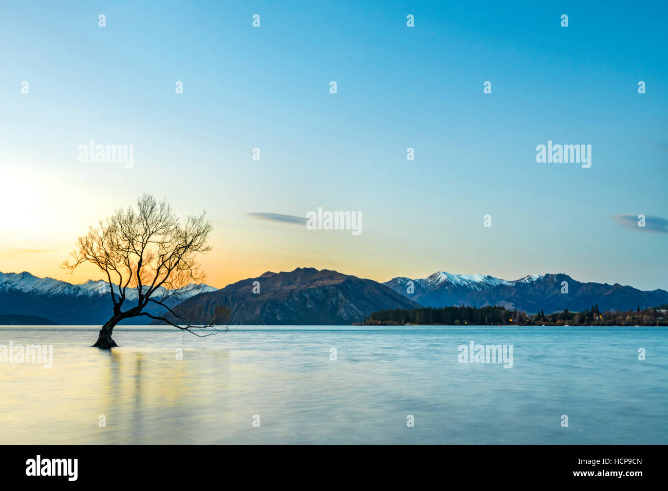 Sunset from Wanaka Lake, New Zealand Stock Photo - Alamy