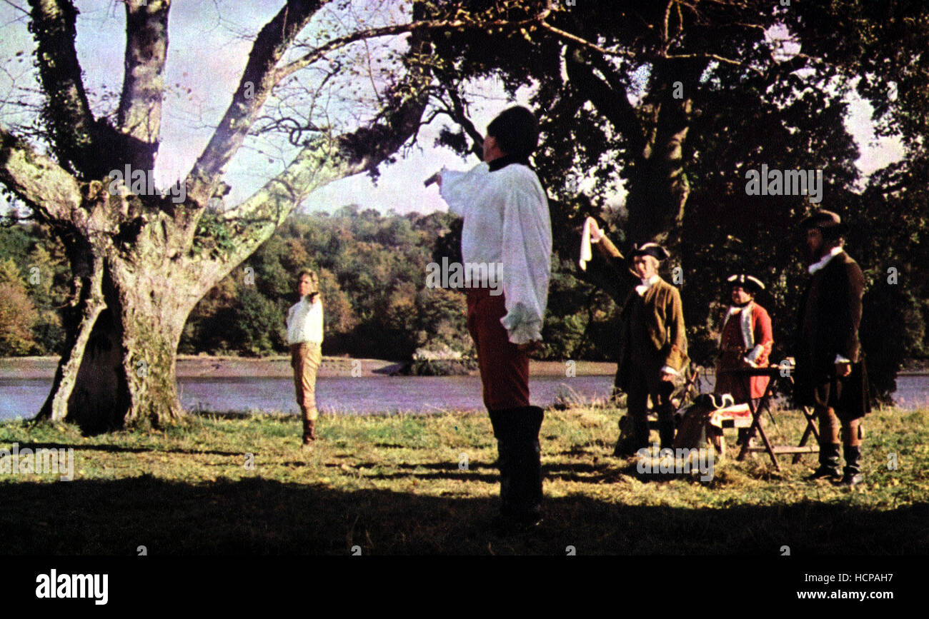 BARRY LYNDON, Ryan O'Neal (left), 1975, fighting a duel Stock Photo - Alamy