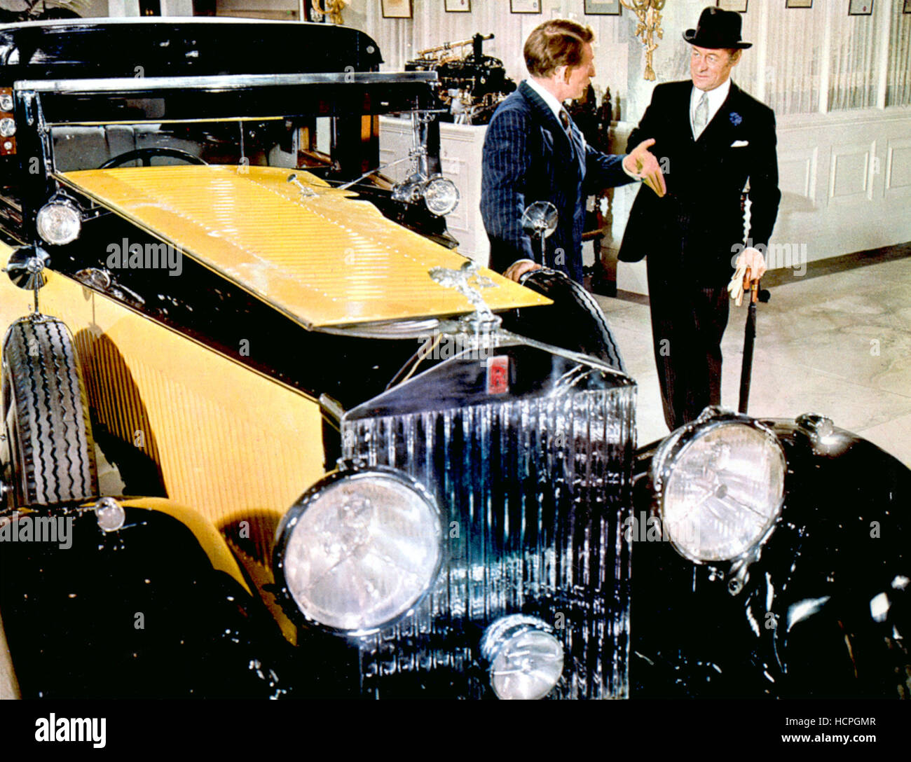 THE YELLOW ROLLS-ROYCE, Rex Harrison, 1965 Stock Photo - Alamy