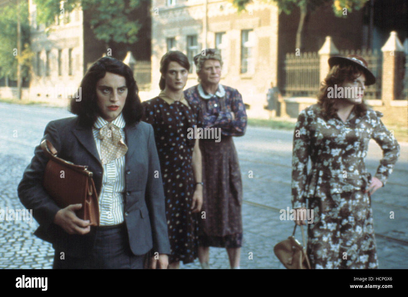 ALL THE QUEEN'S MEN, Matt LeBlanc, David Birkin, James Cosmo, Eddie ...