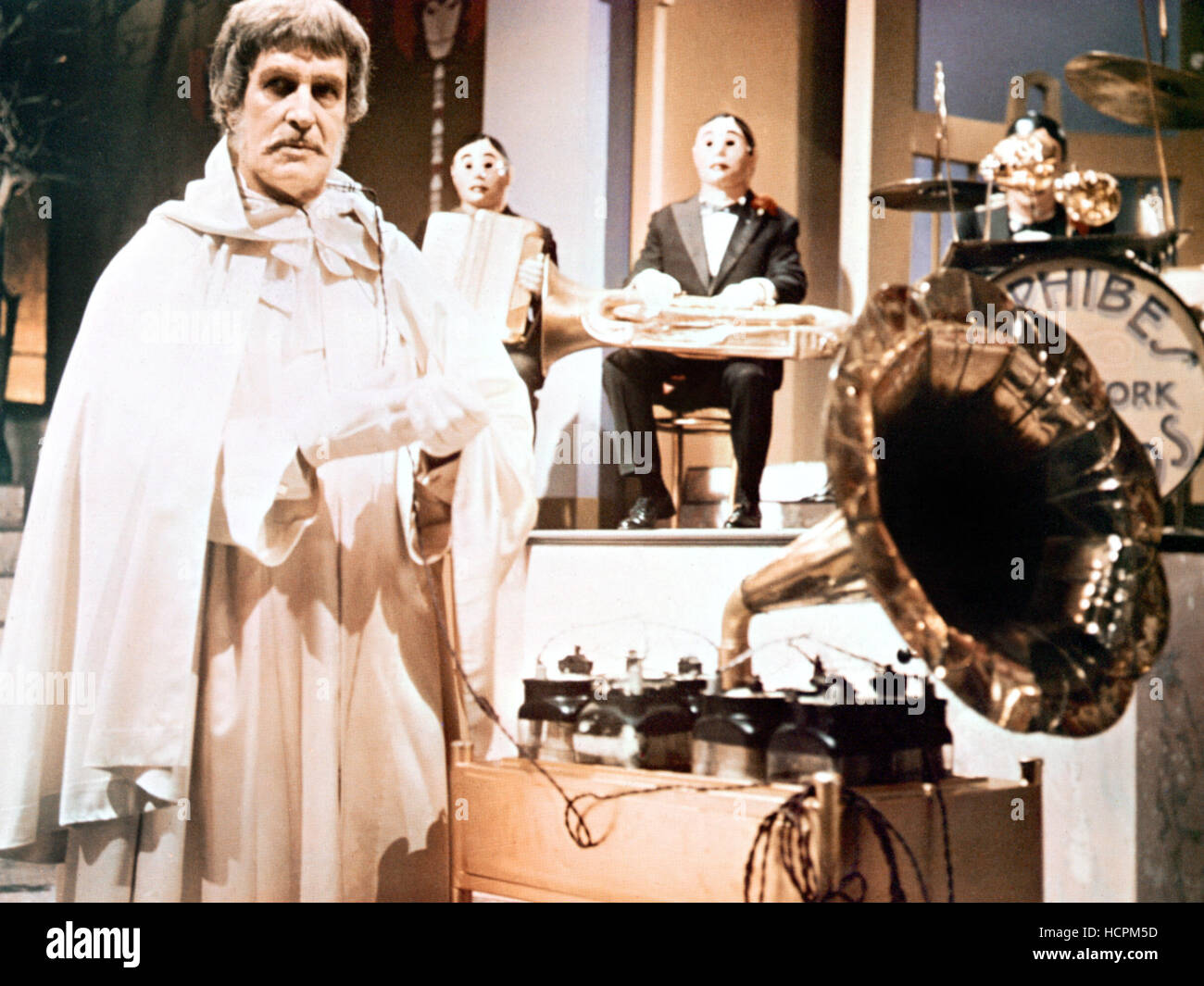 ABOMINABLE DR. PHIBES, THE, Vincent Price, 1971 Stock Photo - Alamy