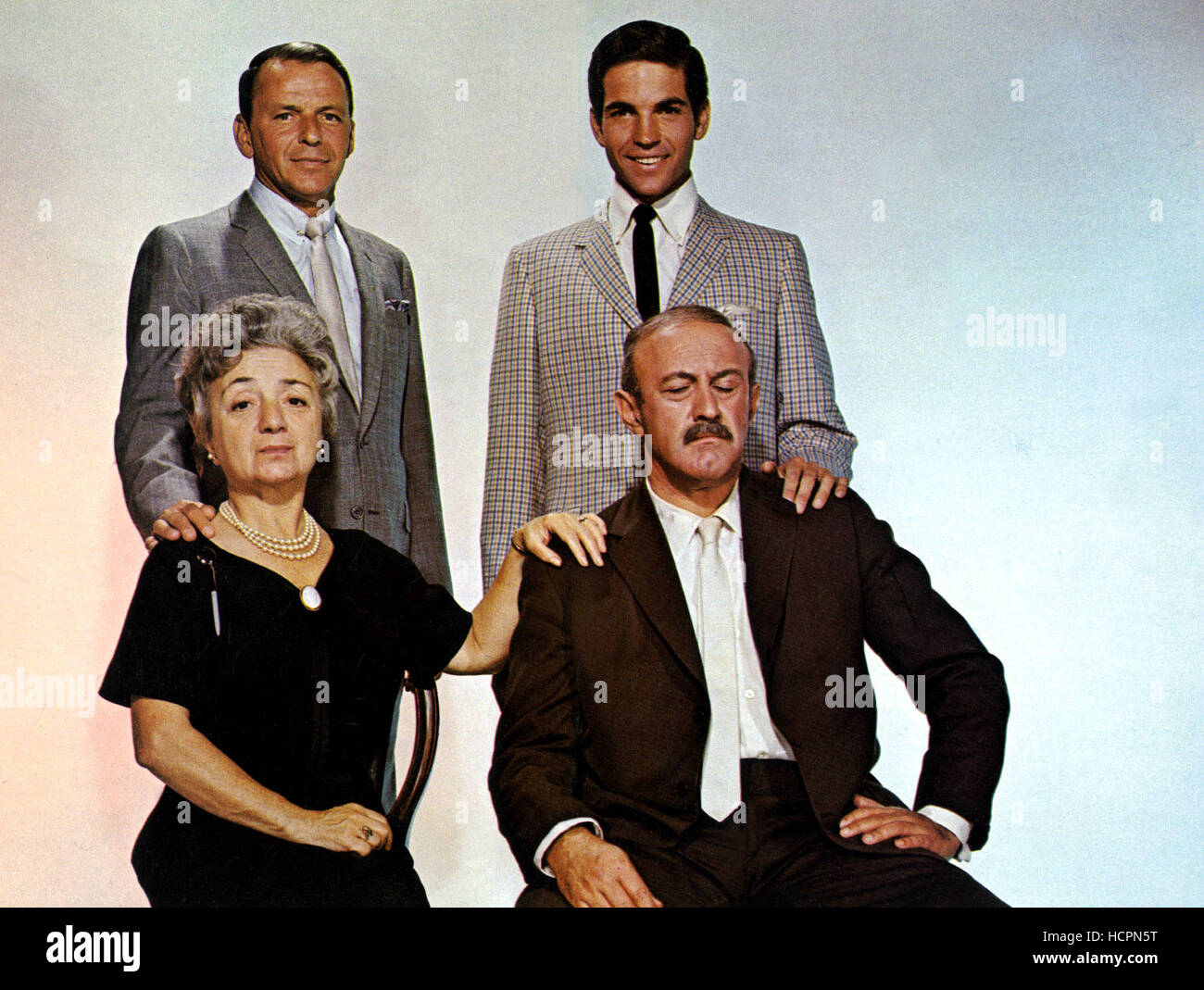 COME BLOW YOUR HORN, Frank Sinatra, Molly Picon, Tony Bill, Lee J. Cobb ...