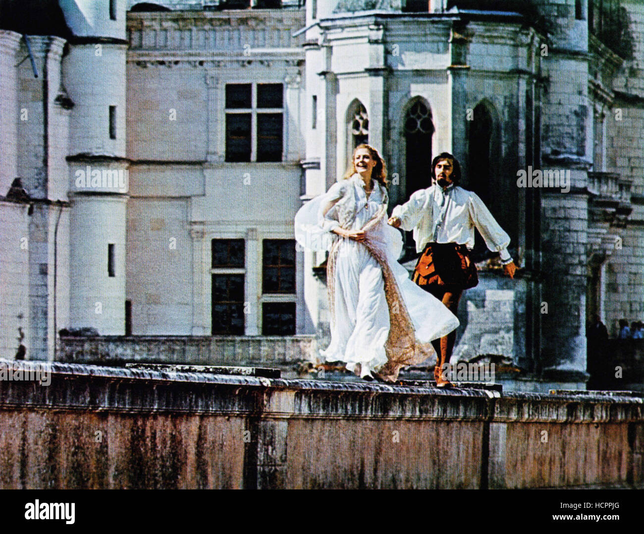 MARY QUEEN OF SCOTS, from left: Vanessa Redgrave, Richard Denning, 1971 ...