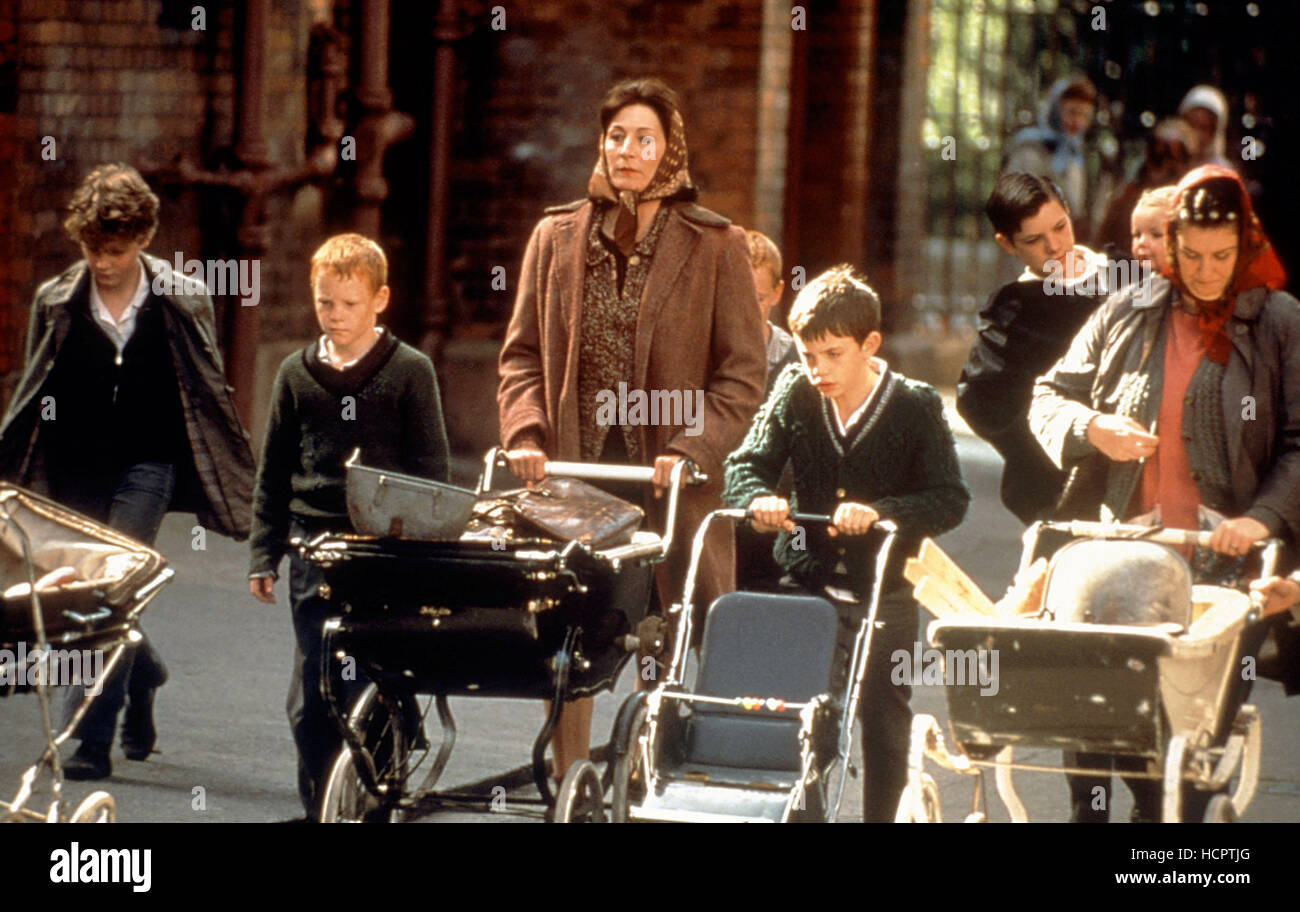 AGNES BROWNE, Anjelica Huston, Marion O'Dwyer, 1999, (c)USA Films ...