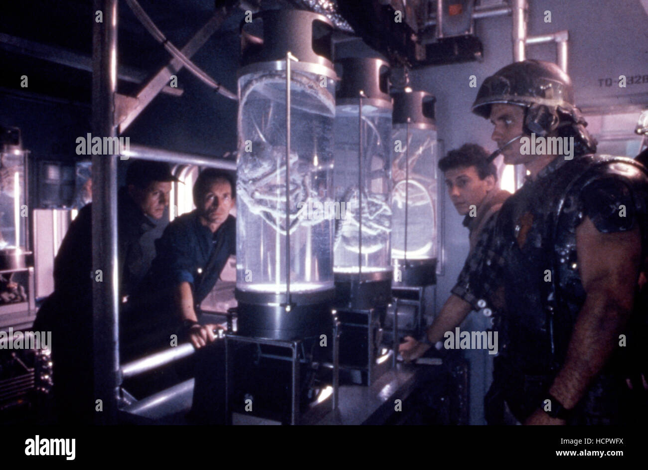ALIENS, William Hope, Lance Henriksen, Paul Reiser, Michael Biehn, 1986 ...