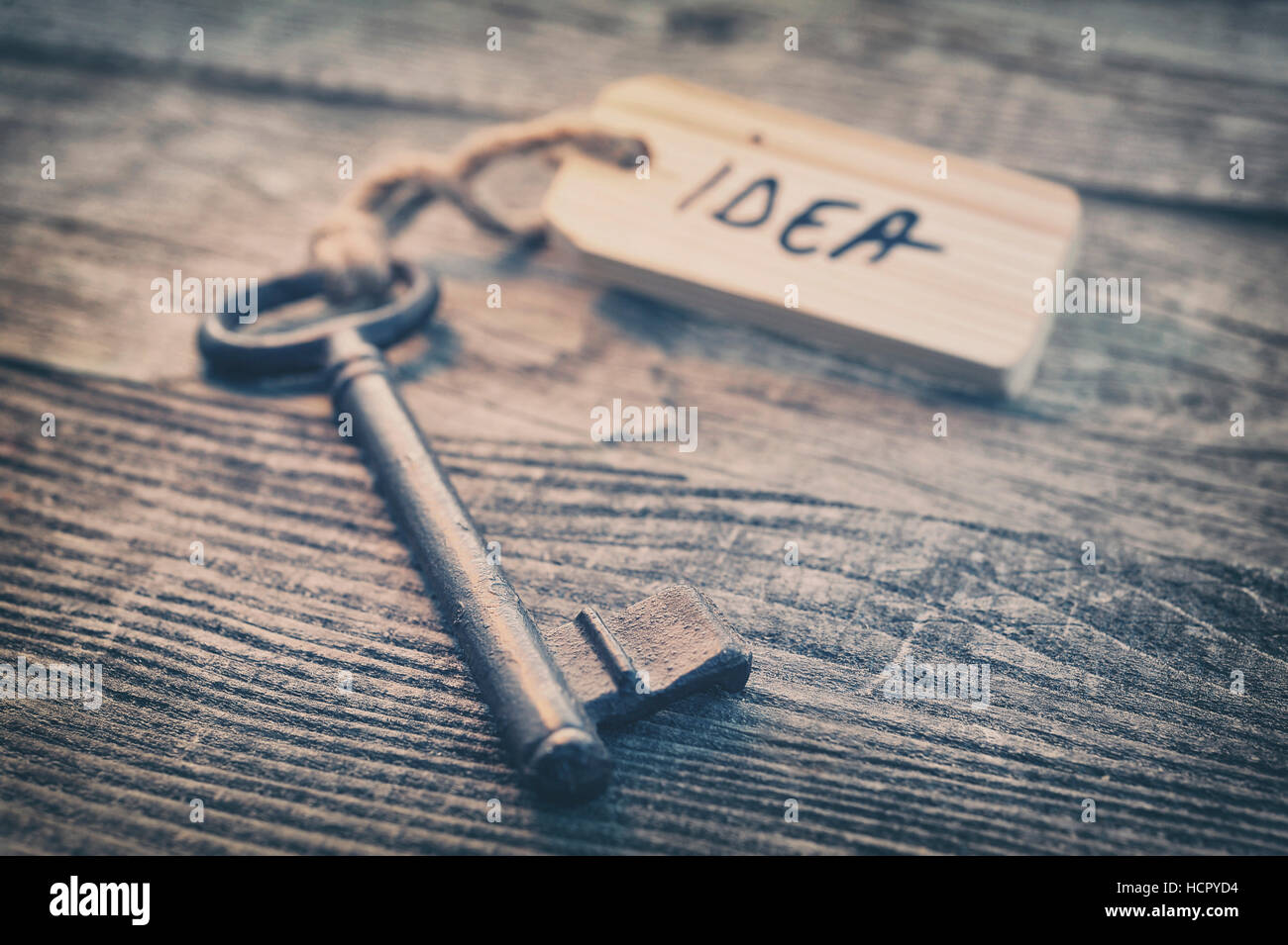 Key and label. Idea concept Stock Photo - Alamy