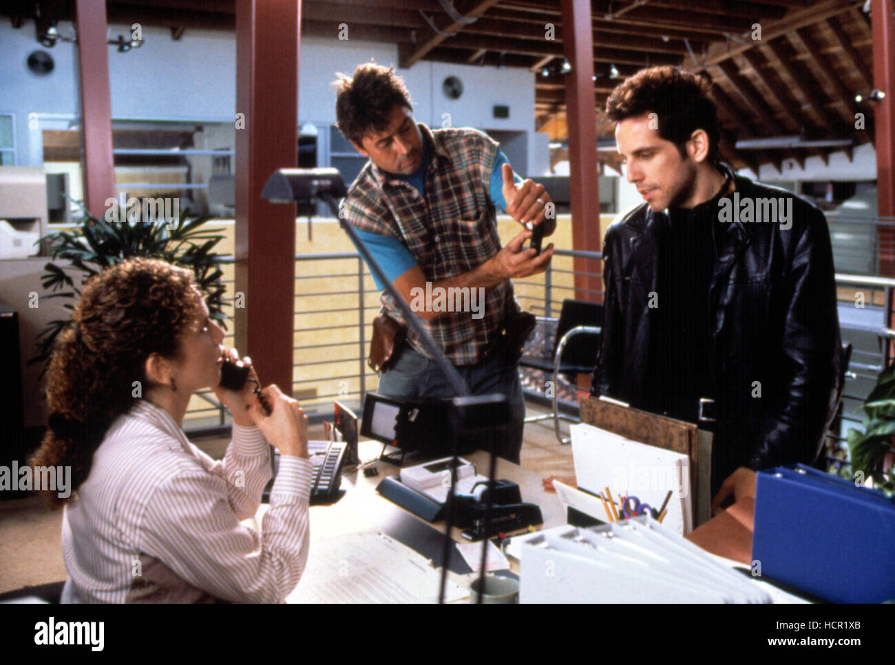 Amy Stiller, director Ben Stiller on the set of CABLE GUY, 1996 Stock ...