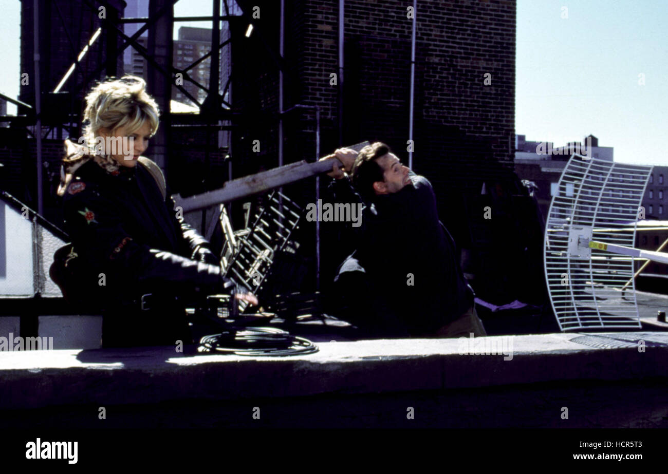 ADDICTED TO LOVE, Meg Ryan, Matthew Broderick, 1997, roof Stock Photo ...