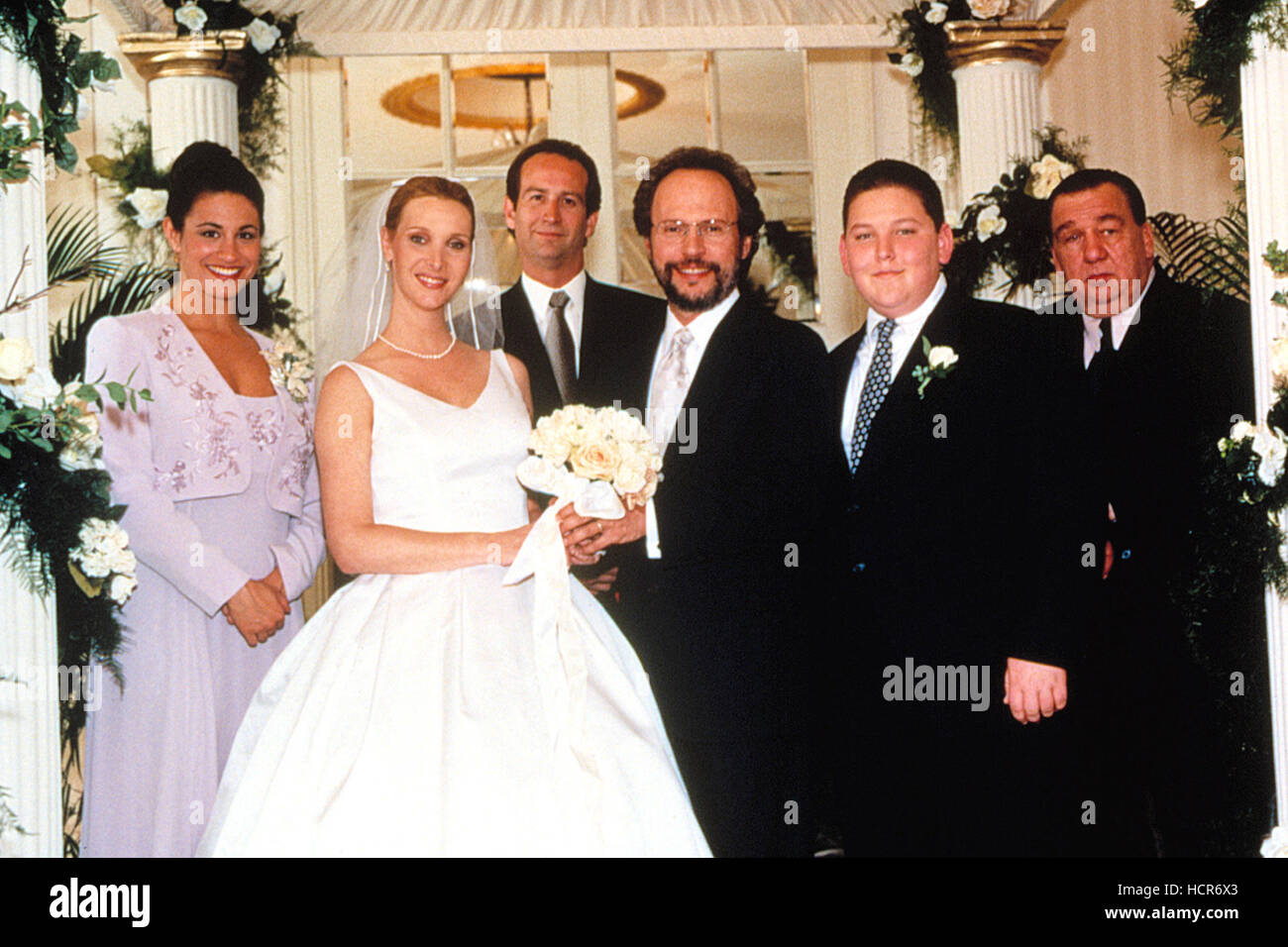ANALYZE THIS, unknown, Lisa Kudrow, (behind) unknown, Billy Crystal ...