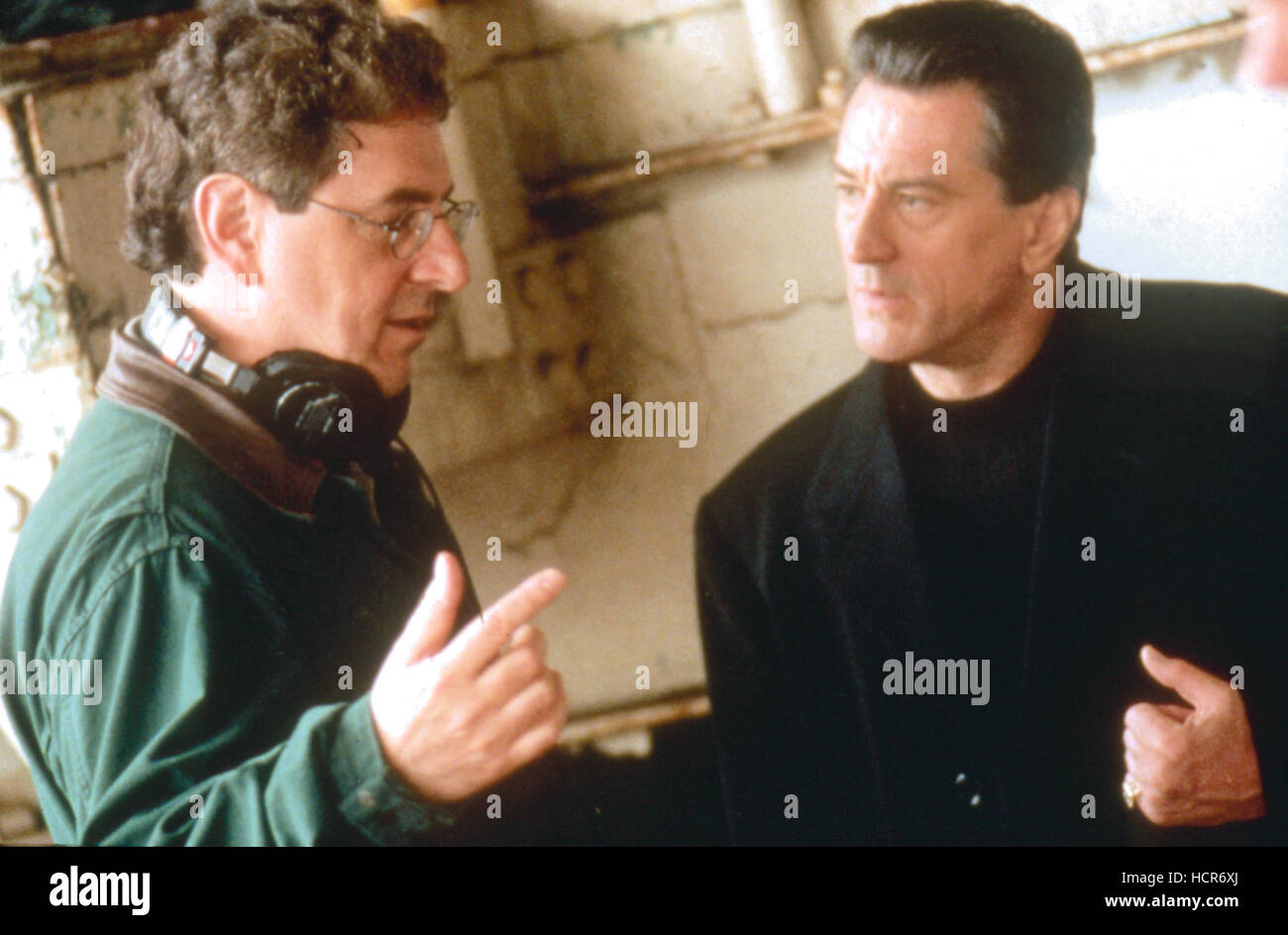 ANALYZE THIS, director Harold Ramis, Robert De Niro, on set, 1999 ...