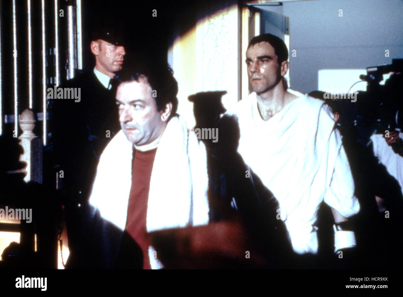 THE BOXER, Ken Stott, Daniel Day-Lewis, 1997, (c)MCA Universal/courtesy ...