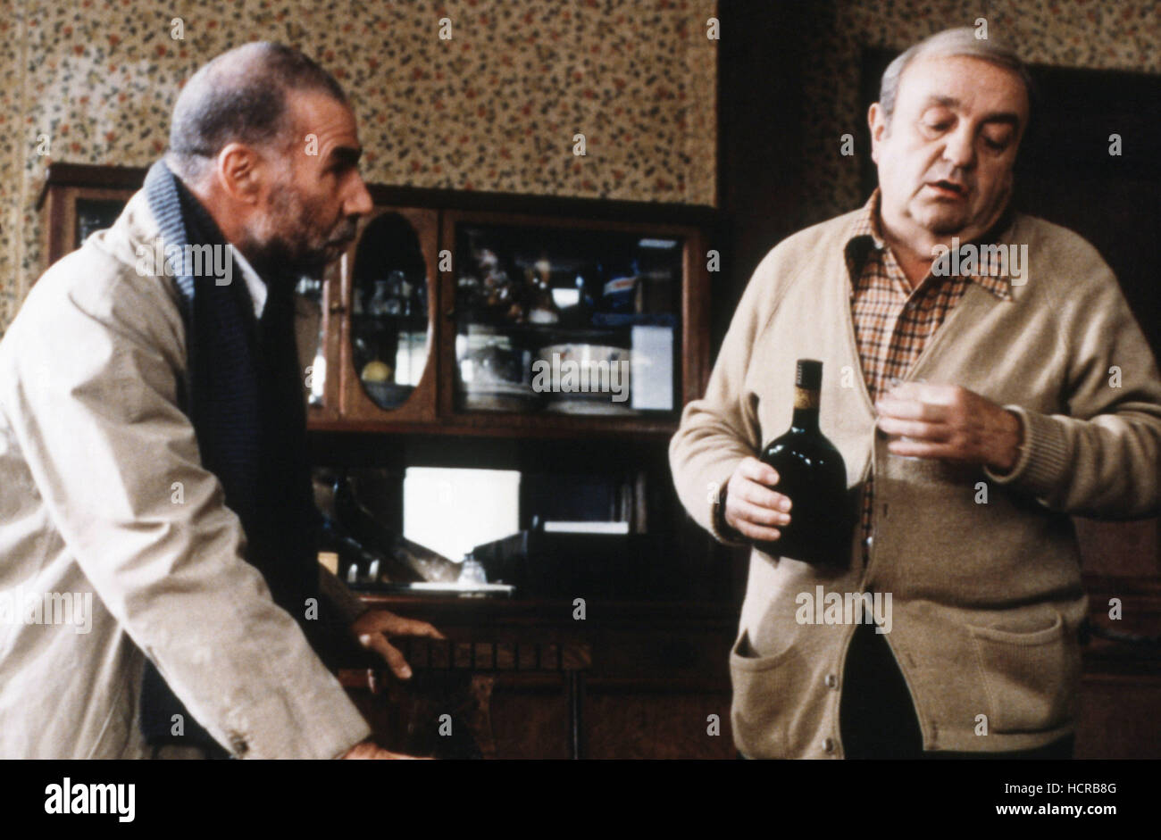 CE CHER VICTOR, from left: Jacques Dufilho, Bernard Blier, 1975 Stock ...