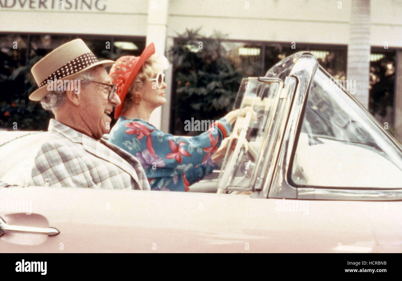 COCOON: THE RETURN, Jack Gilford, Elaine Stritch, 1988, TM and ...