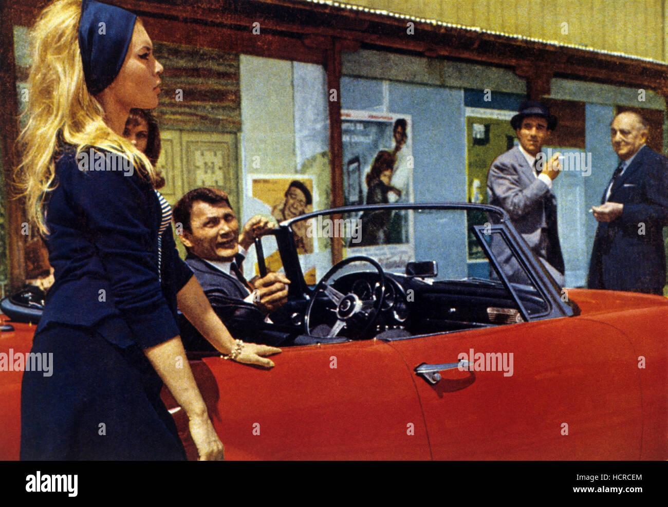 CONTEMPT, (aka LE MEPRIS), from left: Brigitte Bardot, Jack Palance ...