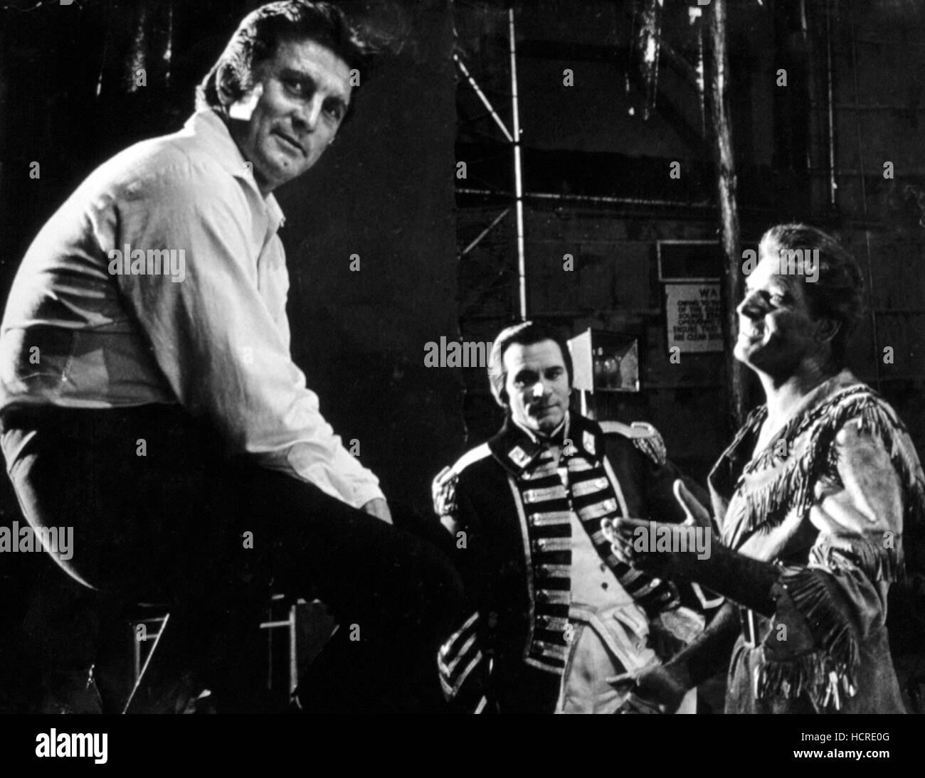 THE DEVIL'S DISCIPLE, Kirk Douglas, Laurence Olivier, Burt Lancaster on set, 1959 Stock Photo ...