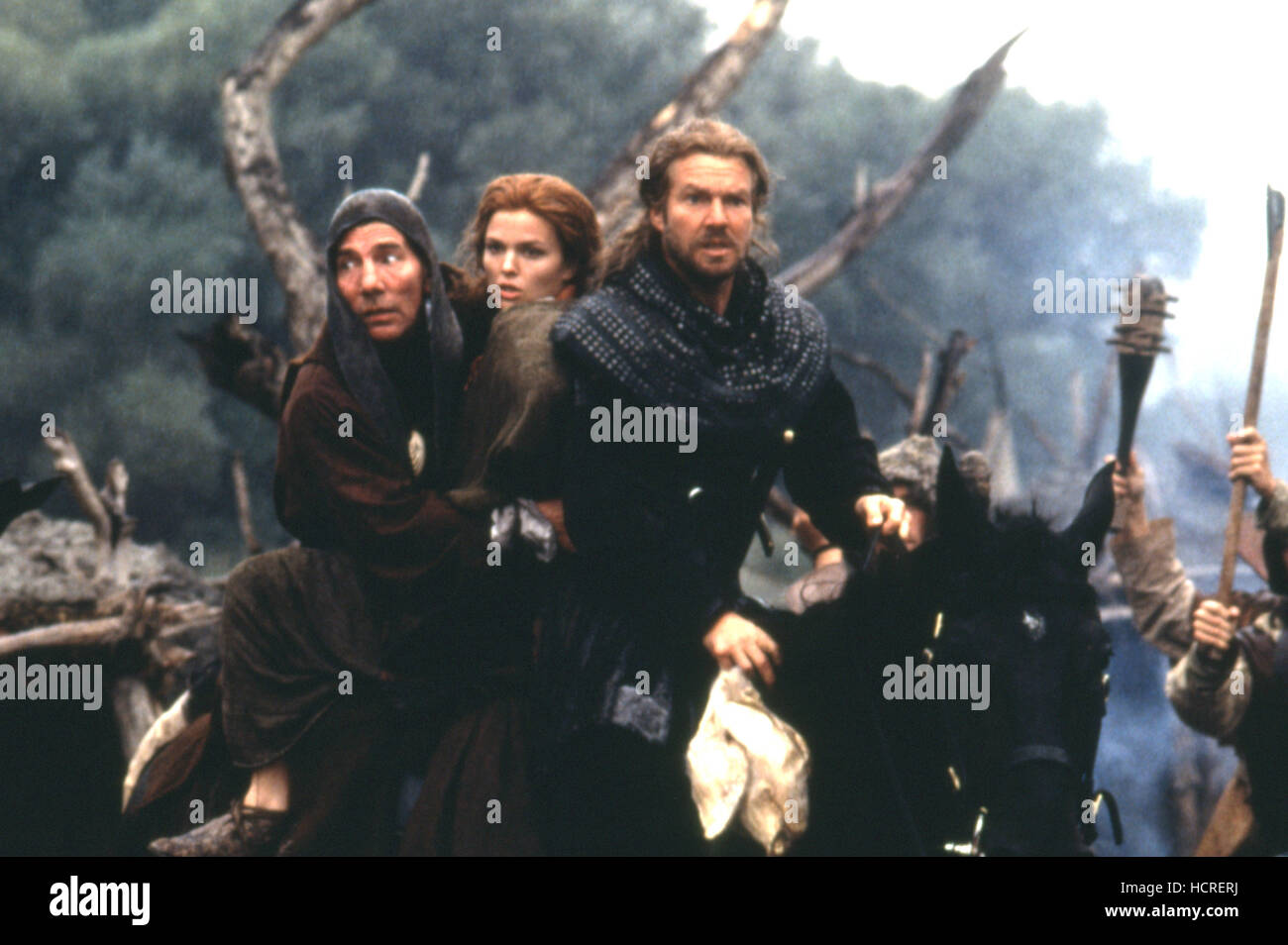DRAGONHEART, Pete Postlethwaite, Dina Meyer, Dennis Quaid, 1996, (c ...