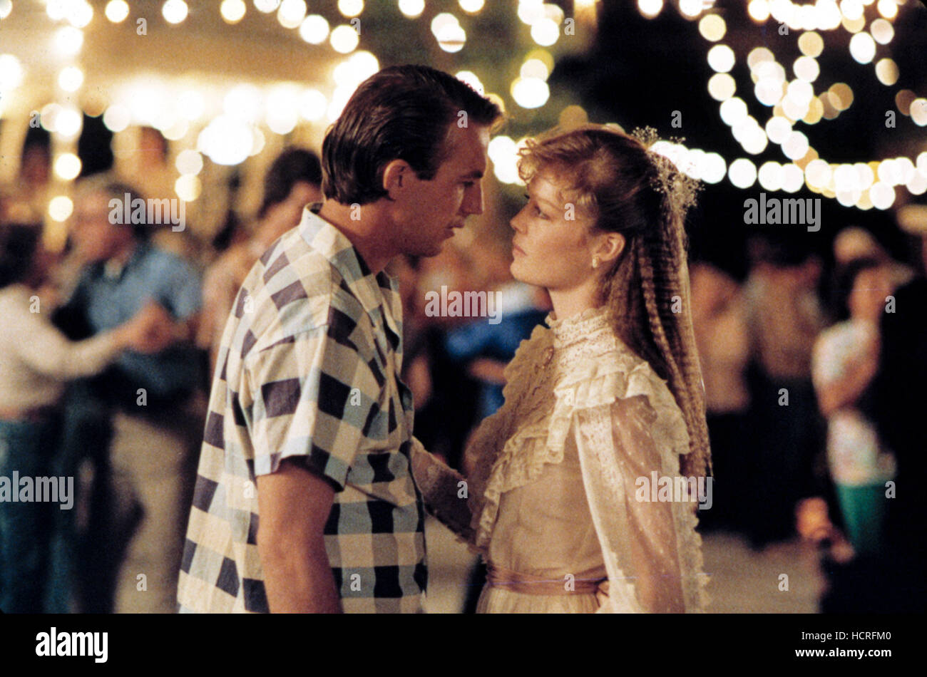 FANDANGO, Kevin Costner, Suzy Amis, 1985 Stock Photo - Alamy
