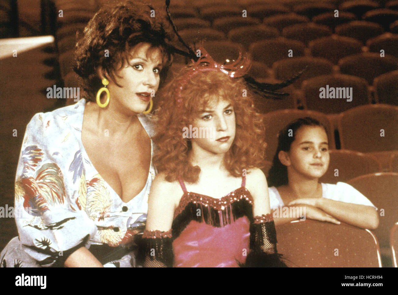 BEACHES, Lanie Kazan, Mayim Bialik, Marcie Leeds, 1988. photo: © Buena ...