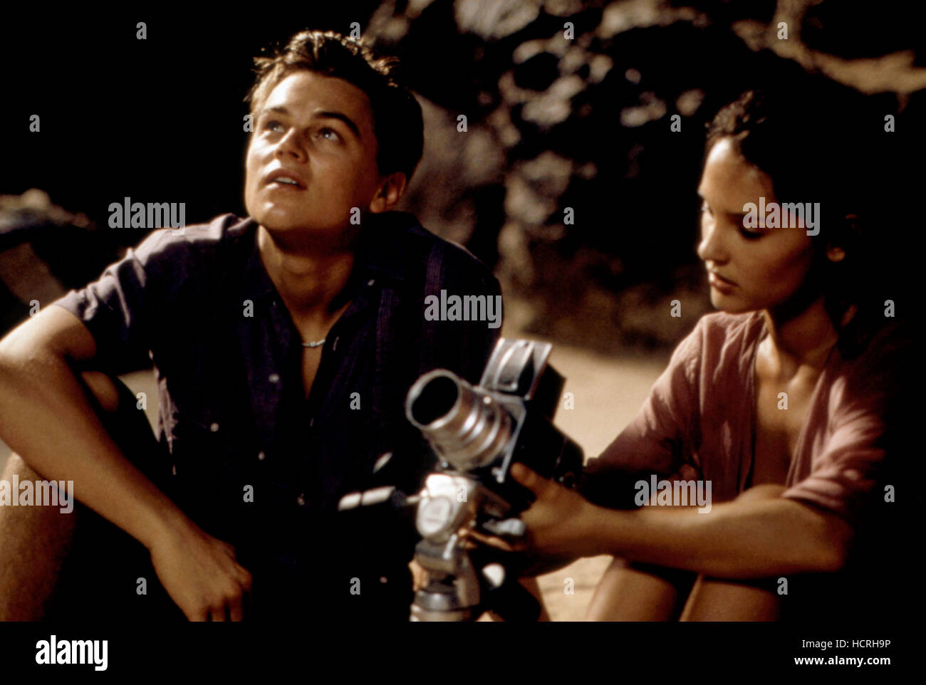 The Beach Leonardo Dicaprio Virginie Ledoyen 2000 Tm And Copyright