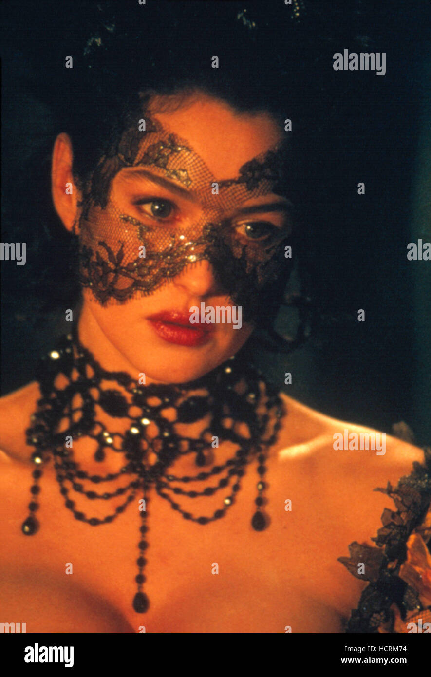 BROTHERHOOD OF THE WOLF, (aka Le Pacte des Loups), Monica Bellucci ...