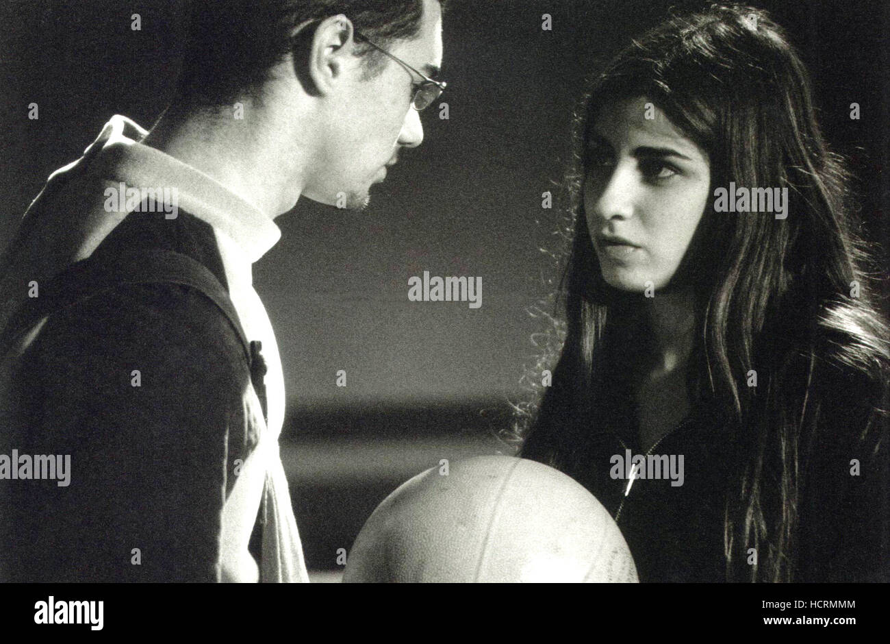 BROKEN WINGS, (aka KNAFAYIM SHVUROT), Nitai Gvirtz, Dana Ivgy, 2002. ©Sony Pictures Classics ...