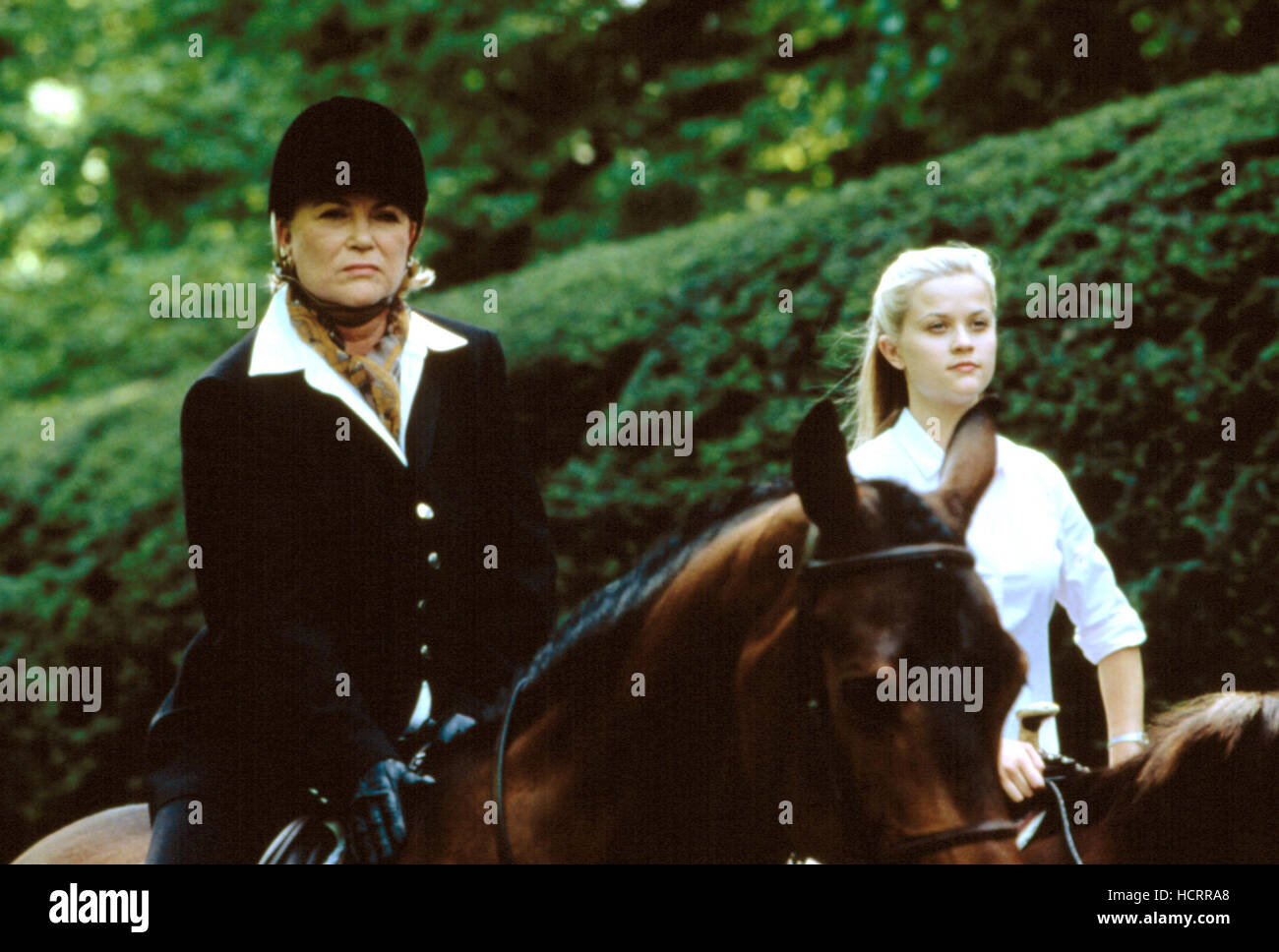CRUEL INTENTIONS, Louise Fletcher, Reese Witherspoon, 1999 Stock Photo ...