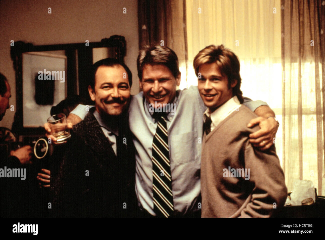 THE DEVIL'S OWN, Ruben Blades, Harrison Ford, Brad Pitt, 1997 Stock ...