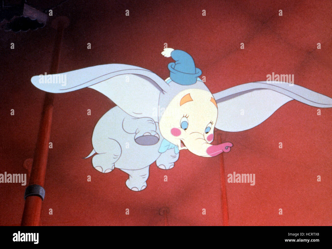 DUMBO, Dumbo flying, 1941 Stock Photo - Alamy