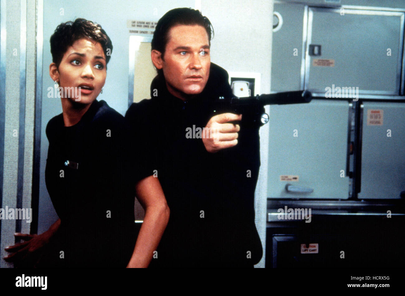 EXECUTIVE DECISION, Halle Berry, Kurt Russell, 1996 Stock Photo - Alamy