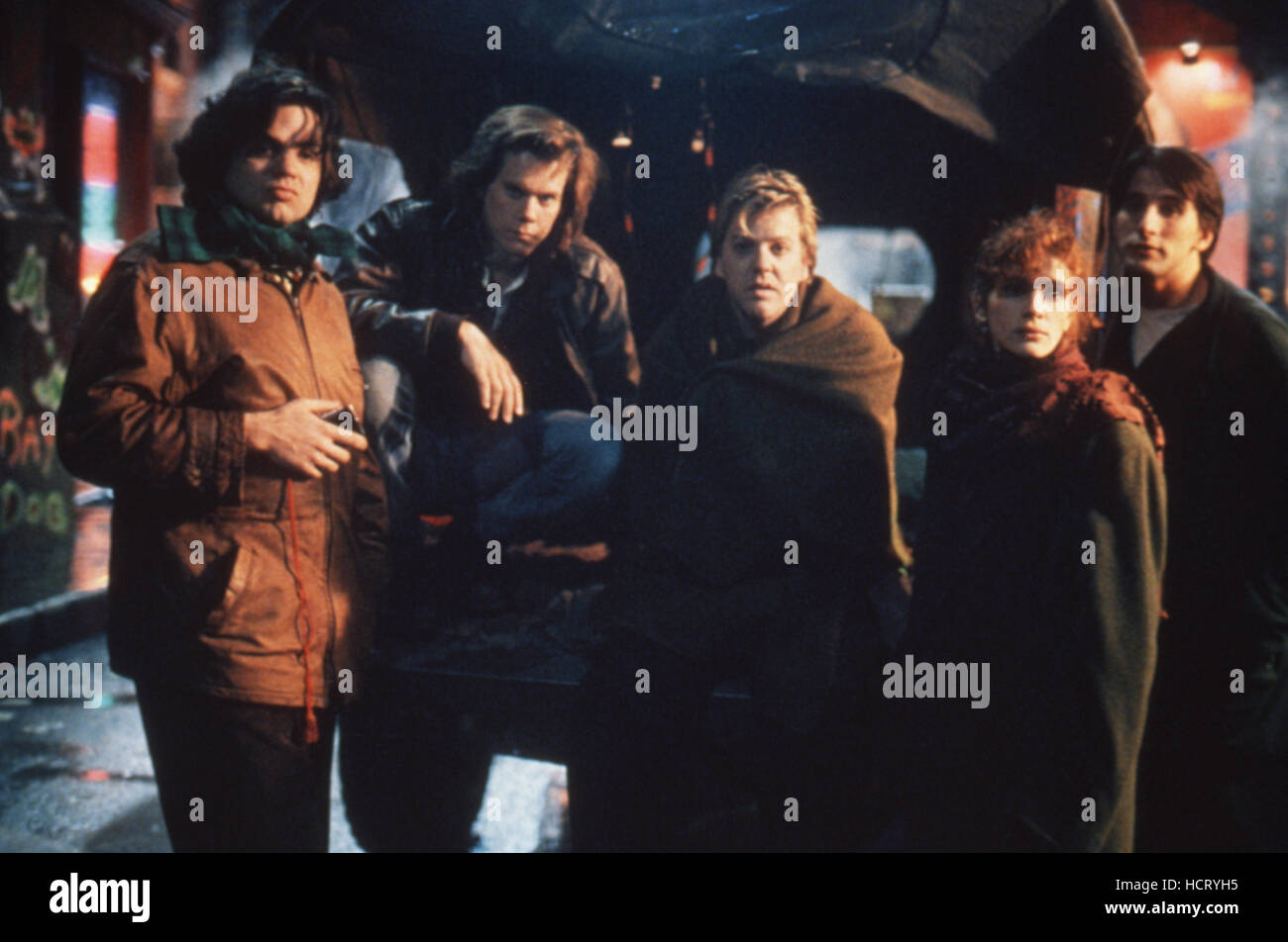 FLATLINERS, Oliver Platt, Kevin Bacon, Kiefer Sutherland, Julia Roberts ...