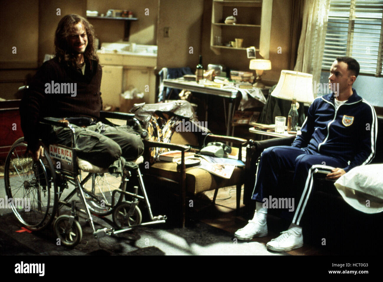 FORREST GUMP, Gary Sinise, Tom Hanks, 1994 Stock Photo - Alamy