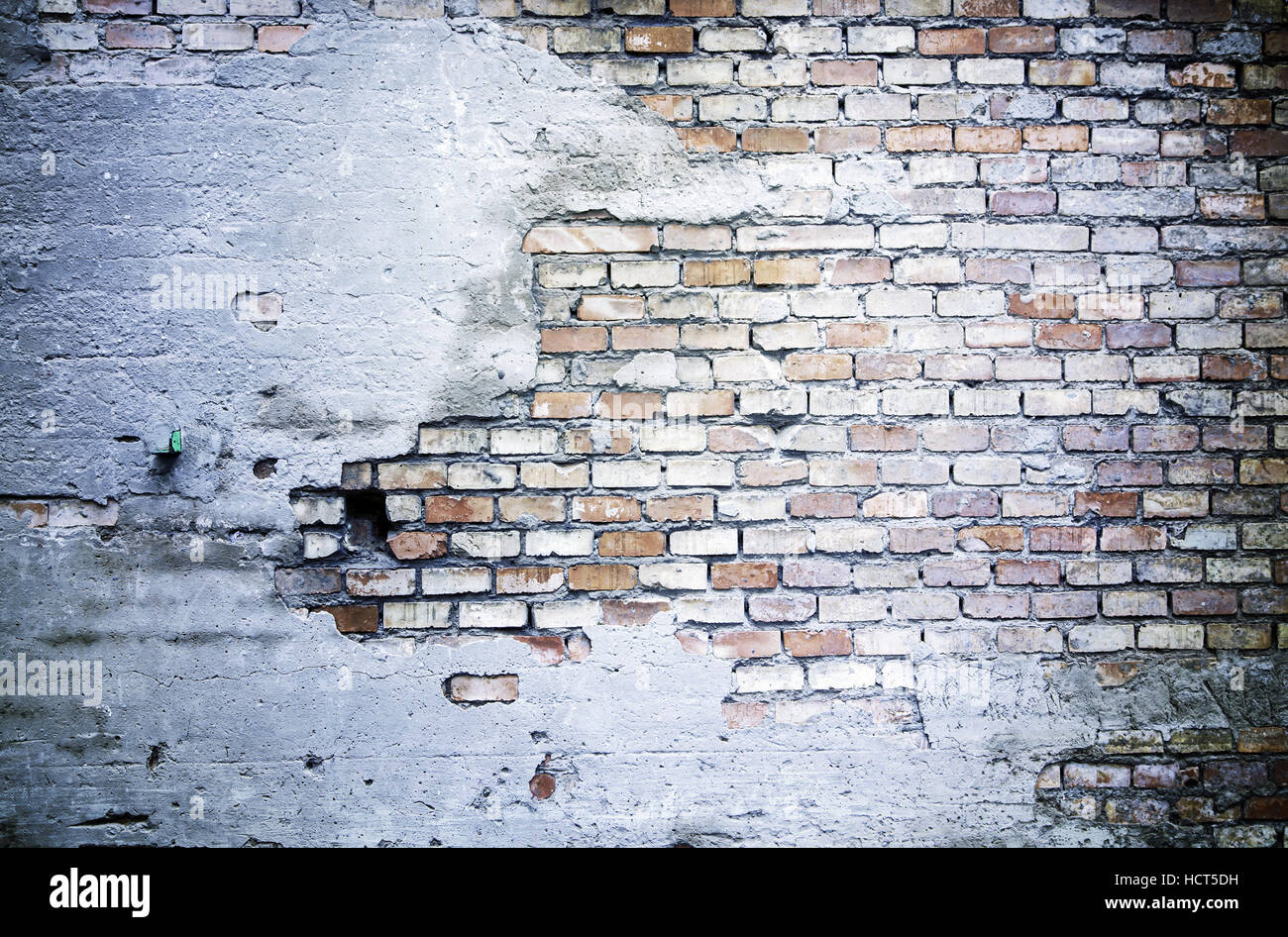 Old brick wall, detail of an old wall in ruins Stock Photo - Alamy
