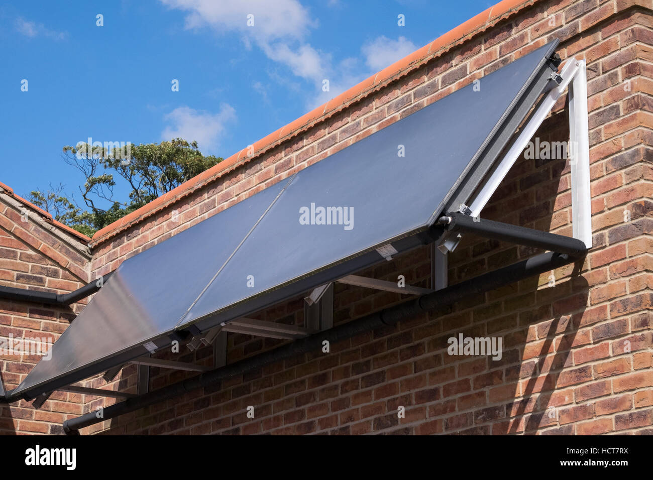 Angled panels hi-res stock photography and images - Alamy