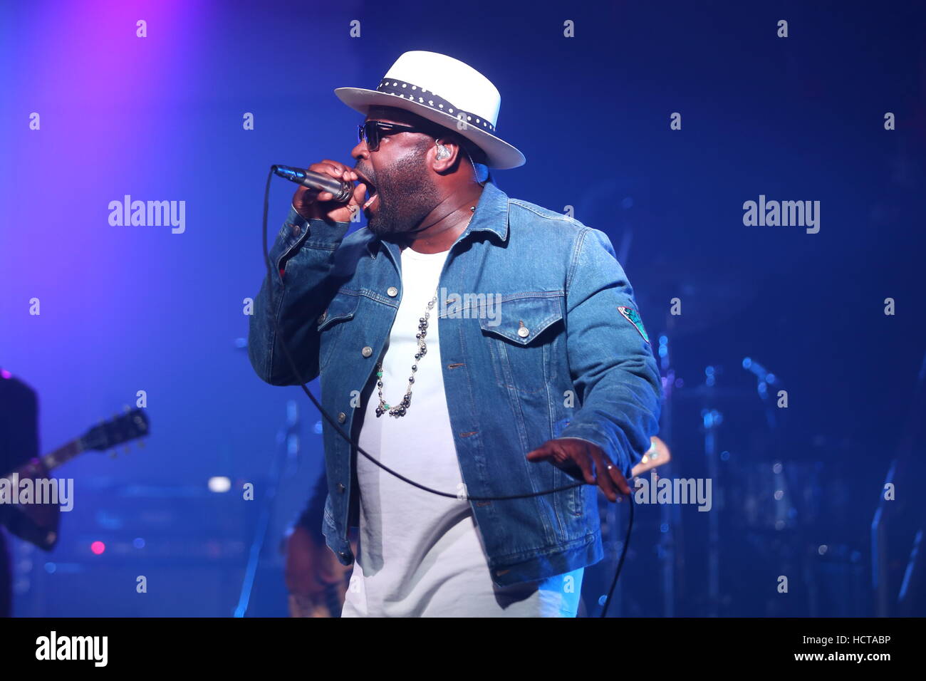 Le Savoir multi-sensory dining experience at Skylight Clarkson SQ ...