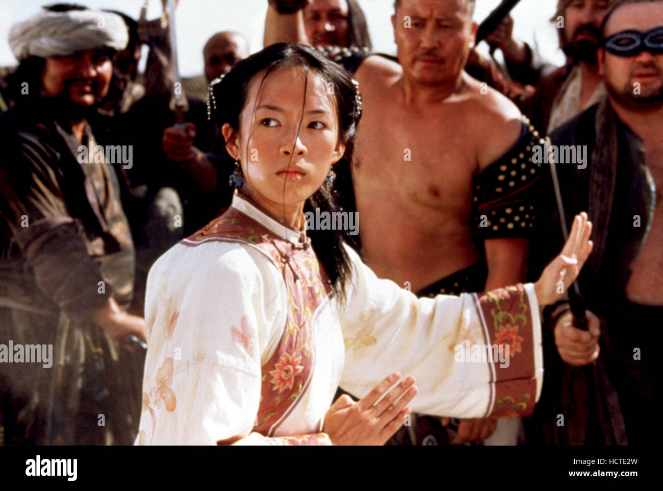CROUCHING TIGER HIDDEN DRAGON, (aka WO HU CANG LONG), Zhang Ziyi, 2000 ...