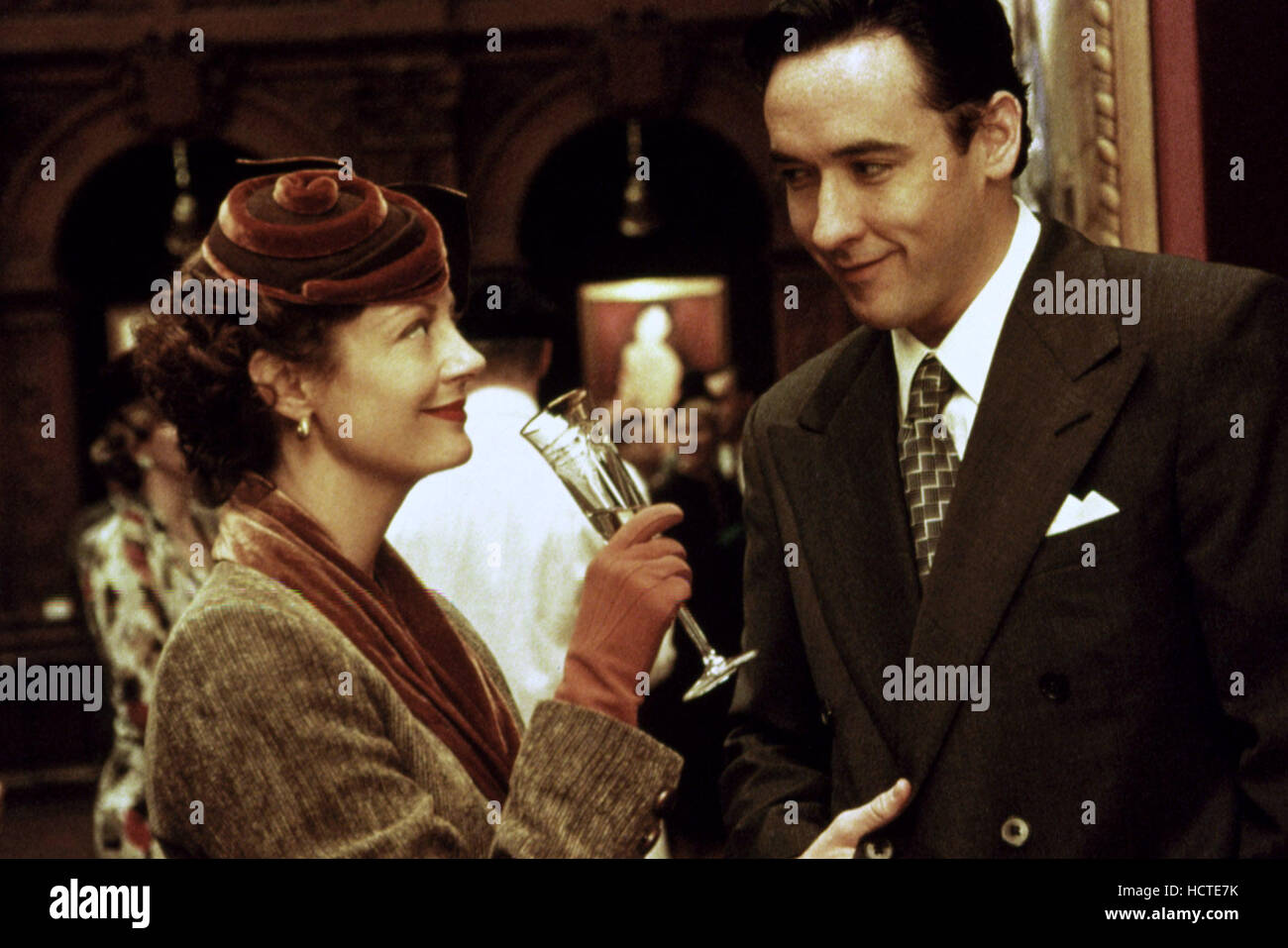 CRADLE WILL ROCK, Susan Sarandon, John Cusack, 1999, champagne glass ...