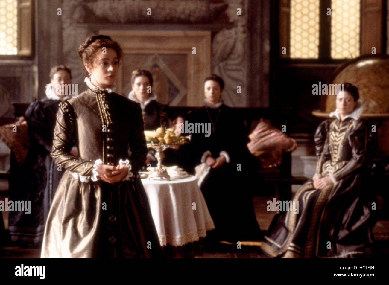 DANGEROUS BEAUTY, Moira Kelly, 1998, (c)Warner Bros./courtesy Everett ...