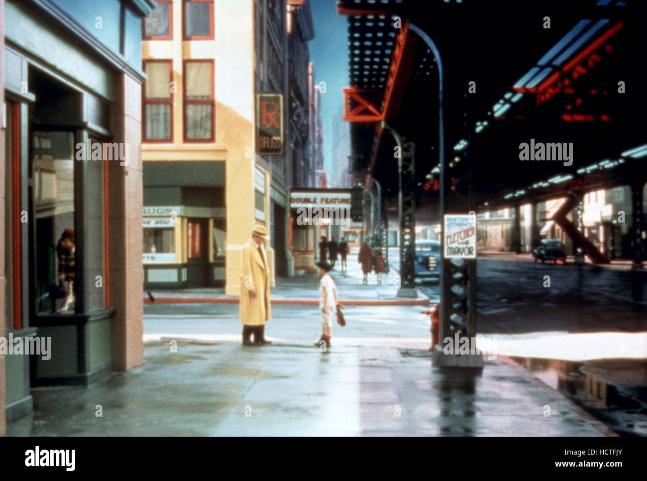 DICK TRACY, Warren Beatty (left), 1990. ©Buena Vista Pictures/Courtesy ...