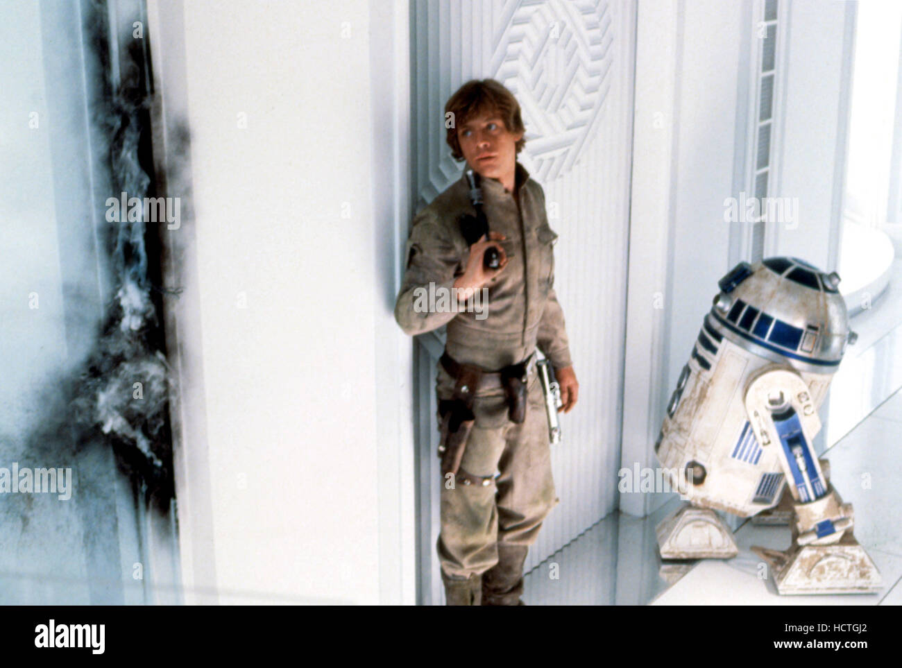 STAR WARS: EPISODE V - THE EMPIRE STRIKES BACK, Mark Hamill, R2D2, 1980 ...