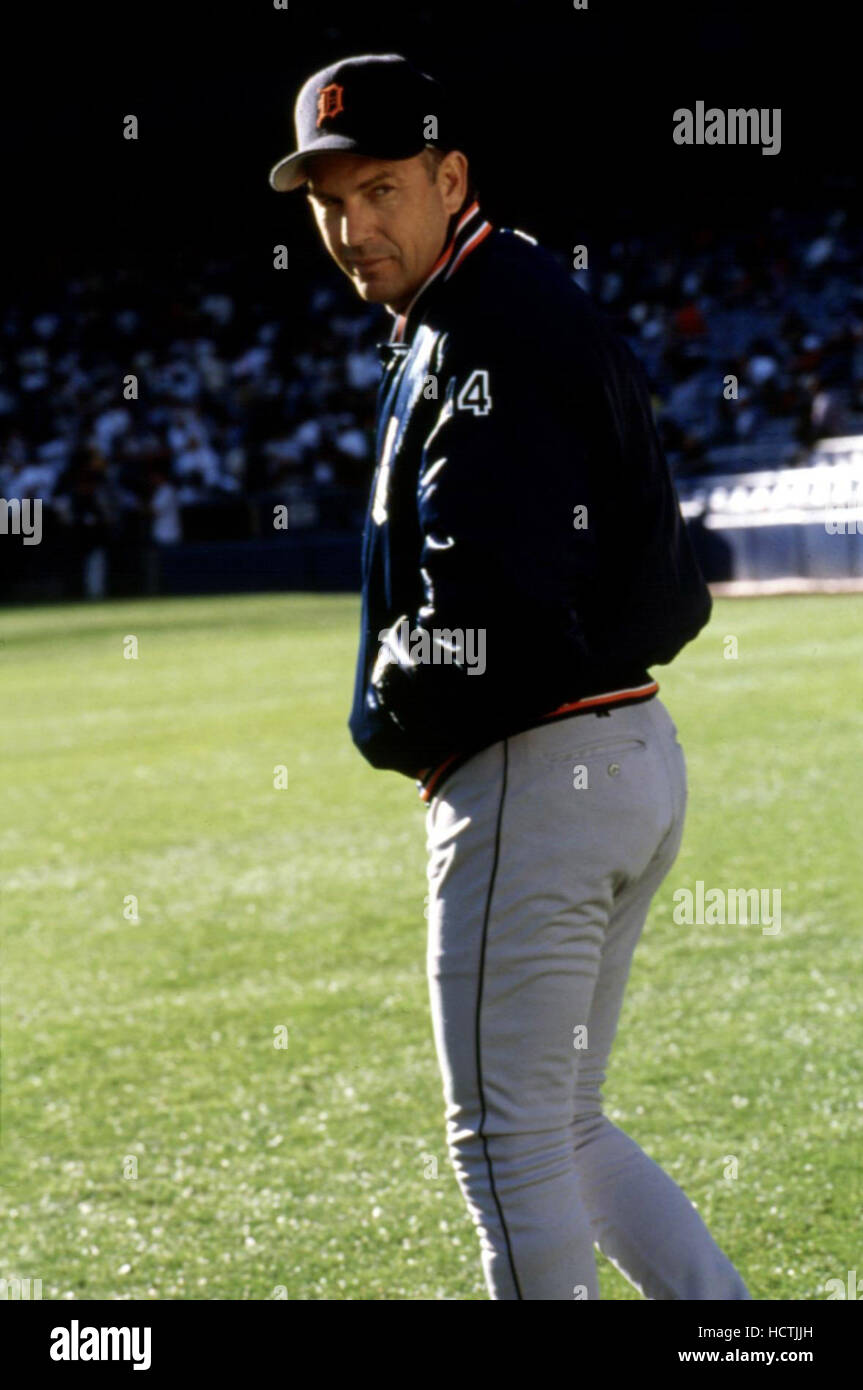 FOR LOVE OF THE GAME, Kevin Costner, 1999, on the baseball field Stock ...
