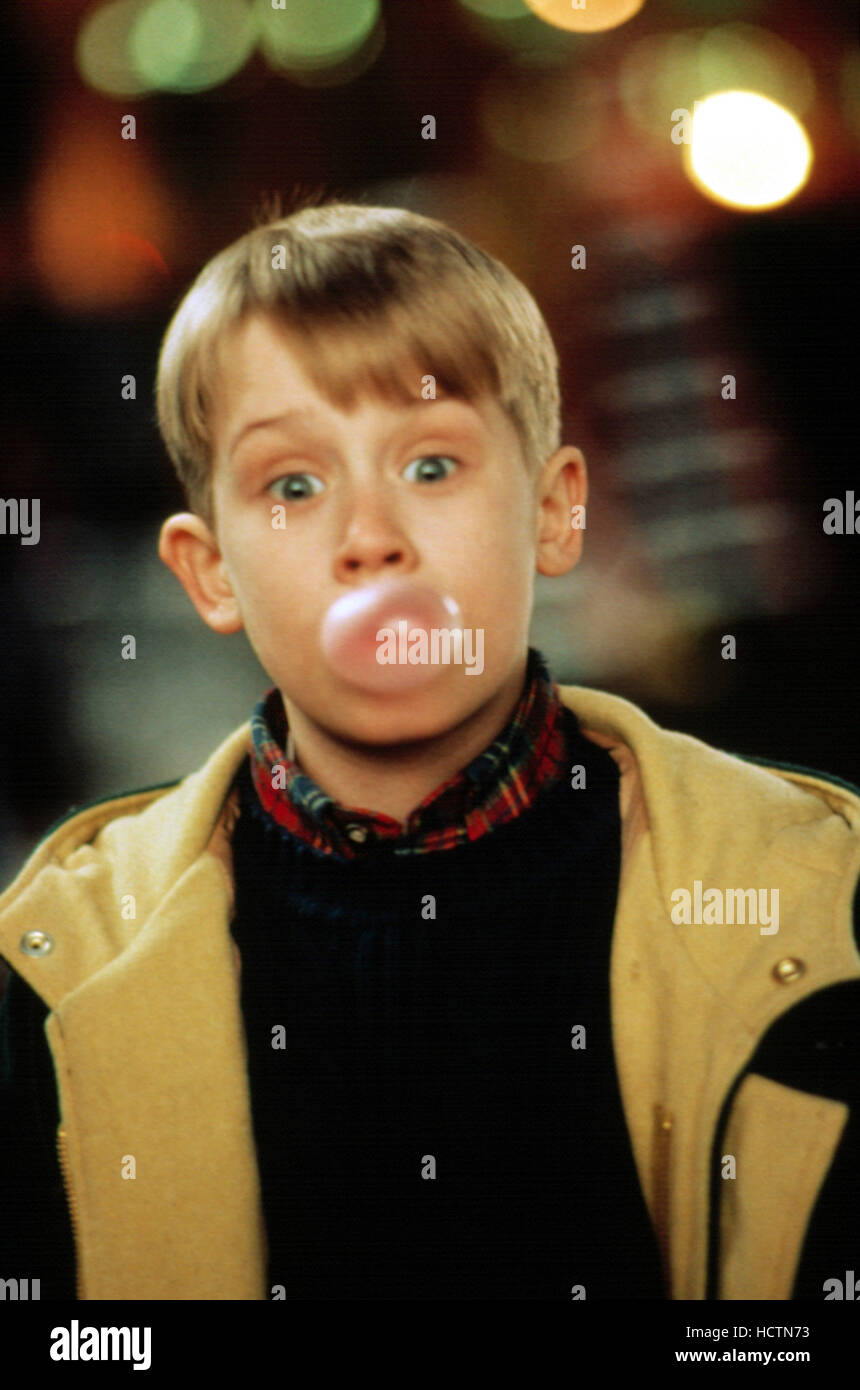HOME ALONE 2, Macaulay Culkin, 1992, TM & Copyright (c) 20th Century ...