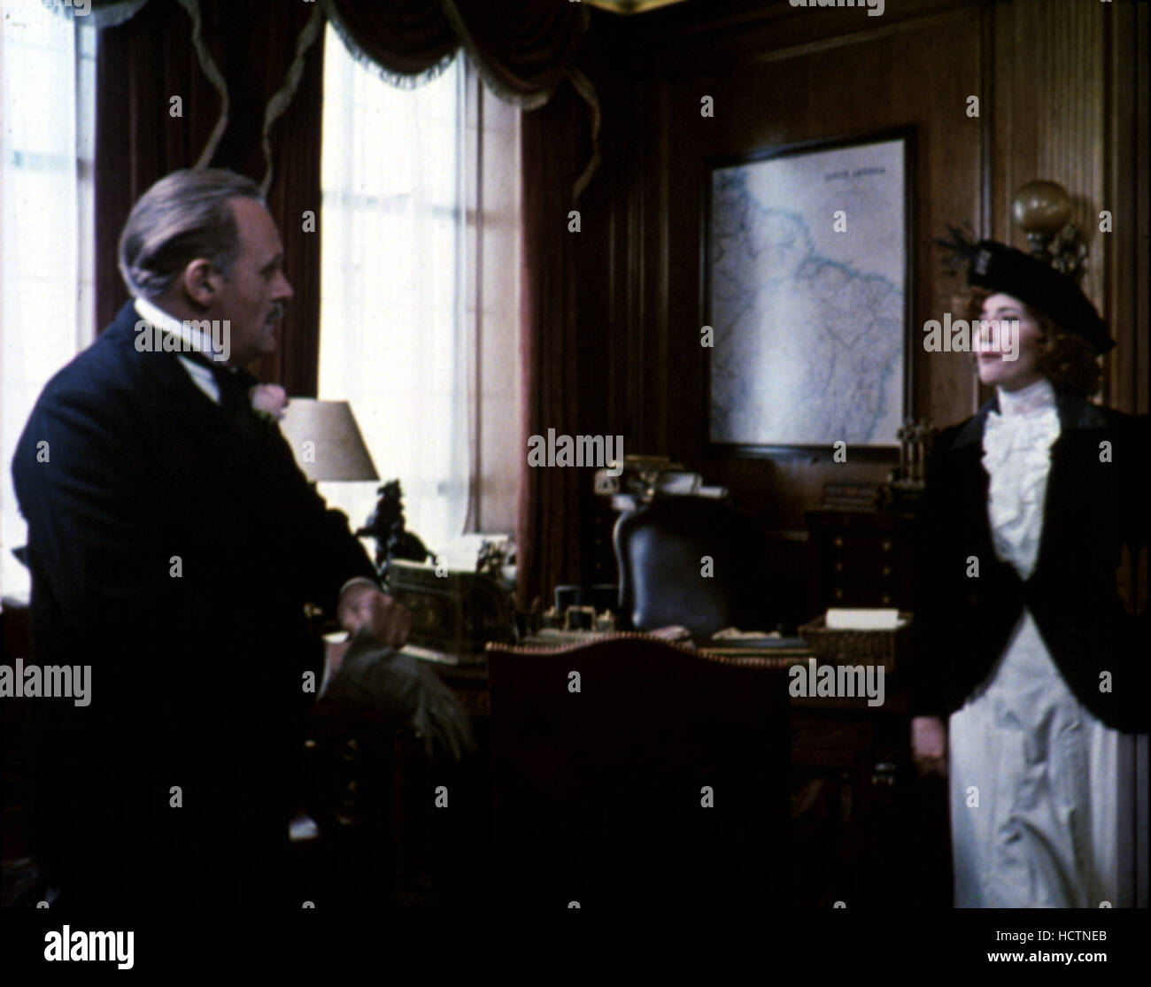 HOWARDS END, Anthony Hopkins, Emma Thompson, 1992 Stock Photo - Alamy