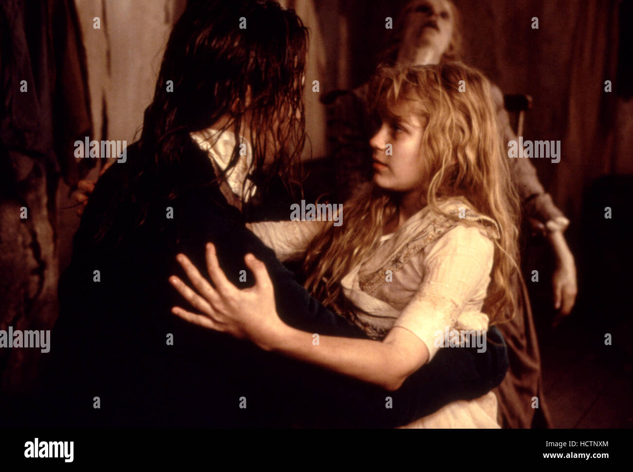 INTERVIEW WITH THE VAMPIRE, Brad Pitt, Kirsten Dunst, 1994, (c)Warner ...