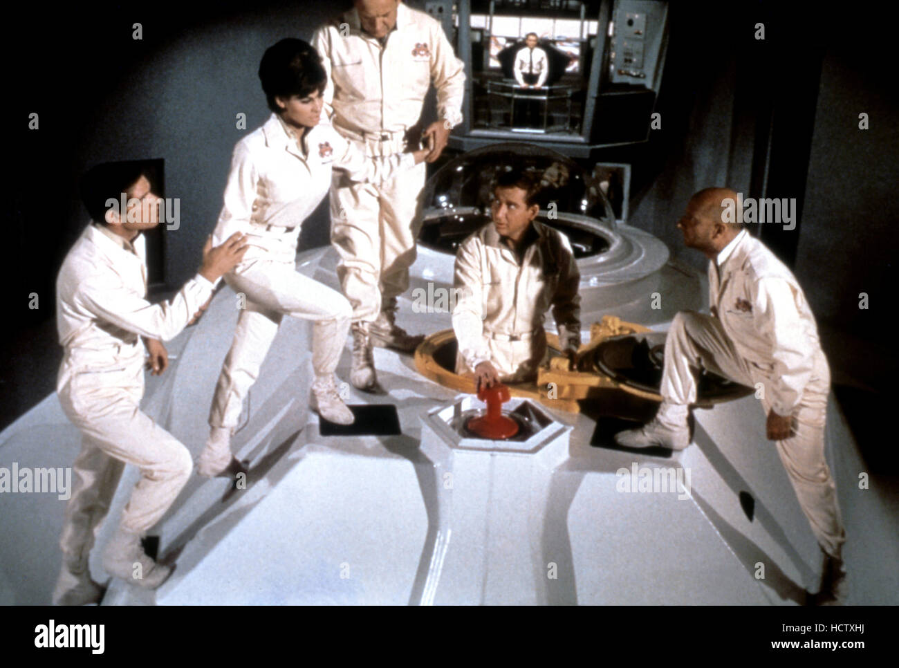 FANTASTIC VOYAGE, Stephen Boyd, Raquel Welch, Arthur Kennedy, William ...