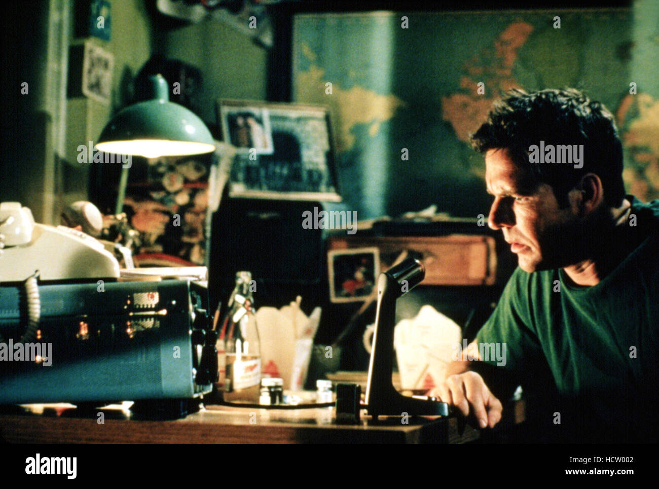 FREQUENCY, Dennis Quaid, 2000 Stock Photo - Alamy