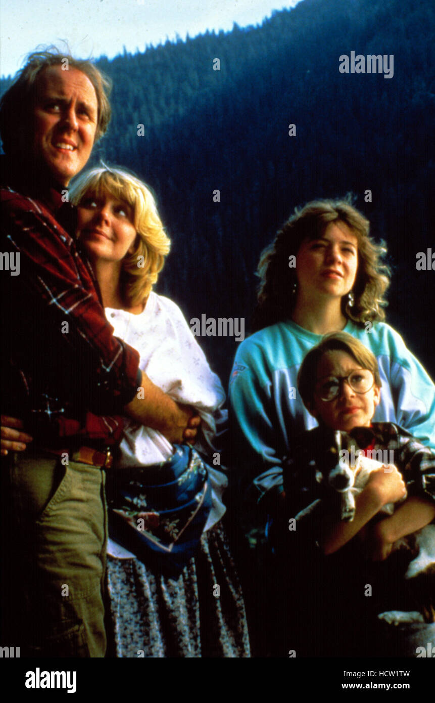 HARRY AND THE HENDERSONS, John Lithgow, Melinda Dillon, Margaret ...